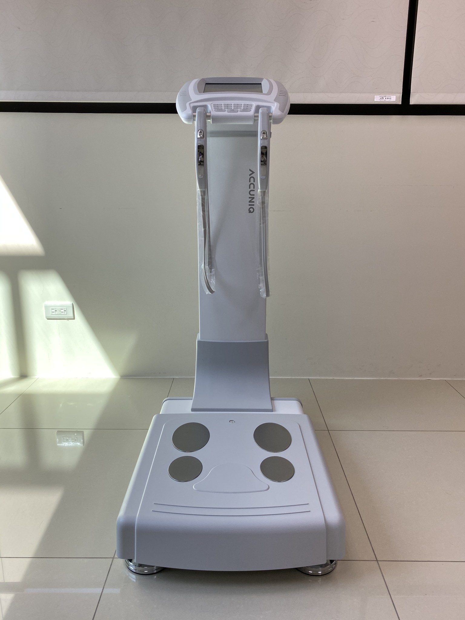 頂級身體組成分析儀（ACCUNIQ BC720） – 瑞東診所